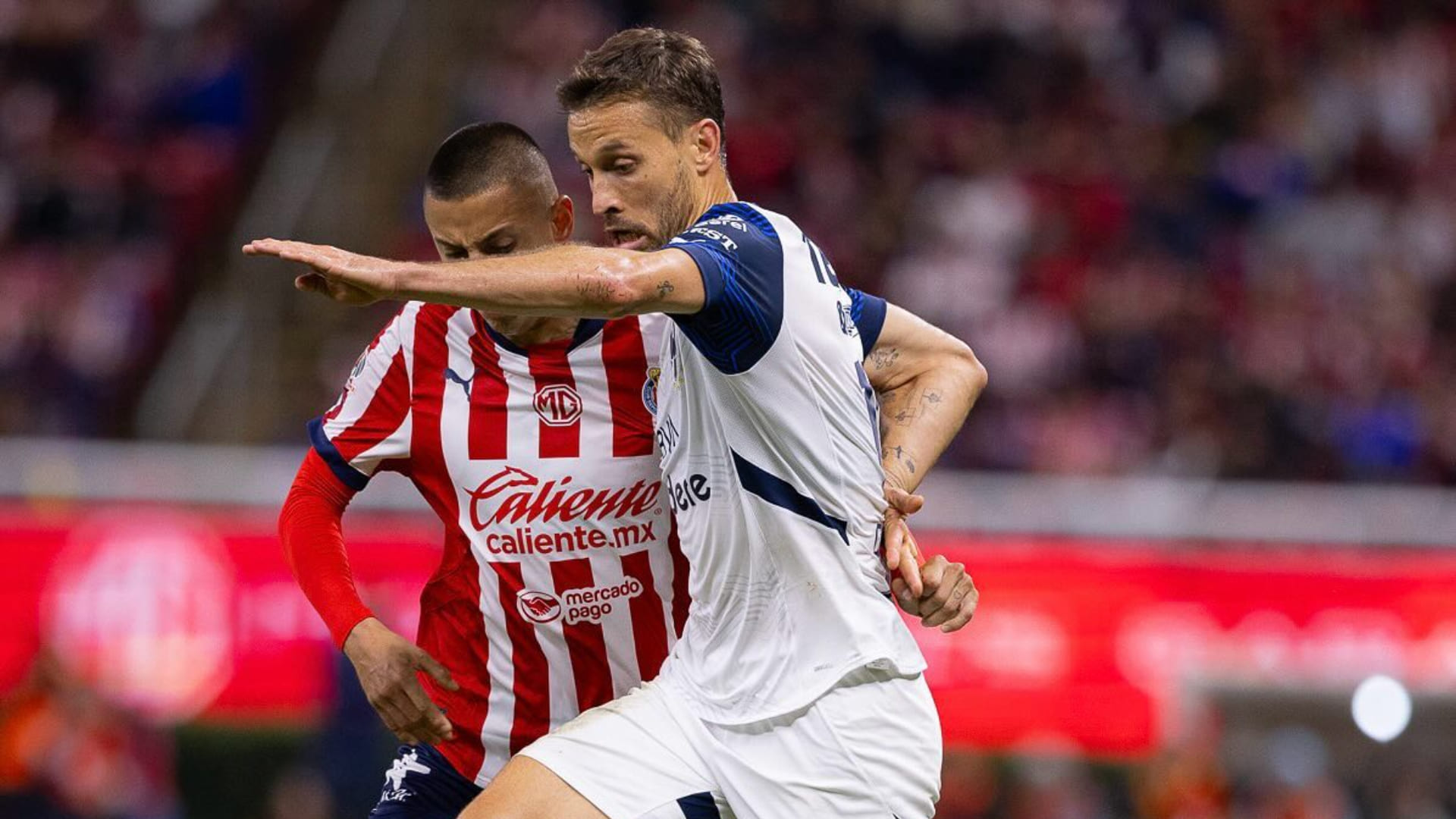 Chivas y Rayados dividen puntos - Deportres